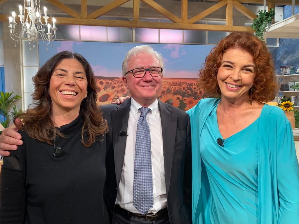 Madre e figlia salvate dallo stesso medico e la scrittrice Laura ...